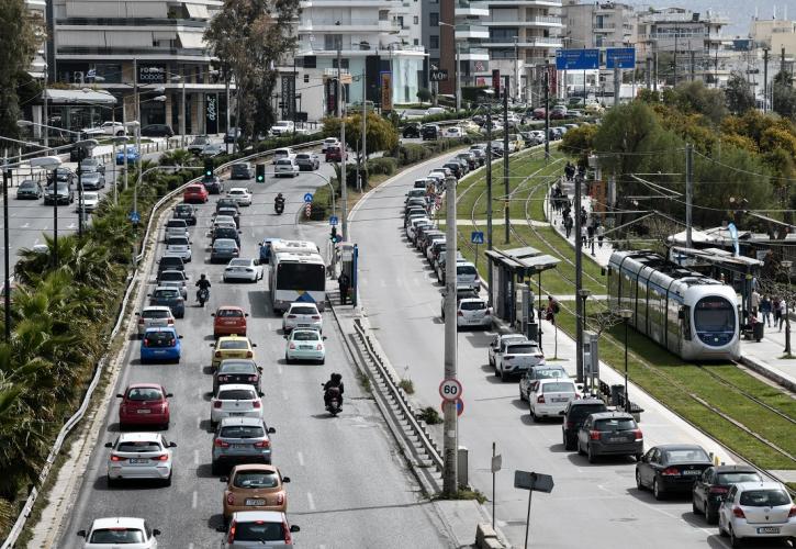 Μείωση στα αυτοκίνητα που πρωτοεμφανίστηκαν τον Σεπτέμβριο κατέγραψε η ...